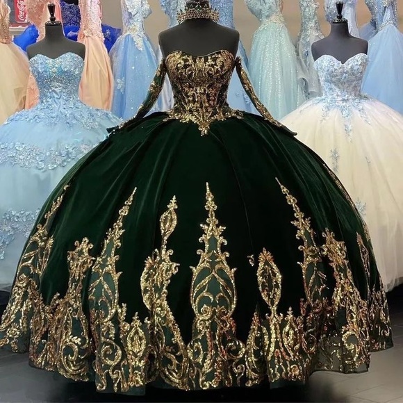 Moda 2000 | Dresses | Green Emerald Velvet Dress | Poshmark